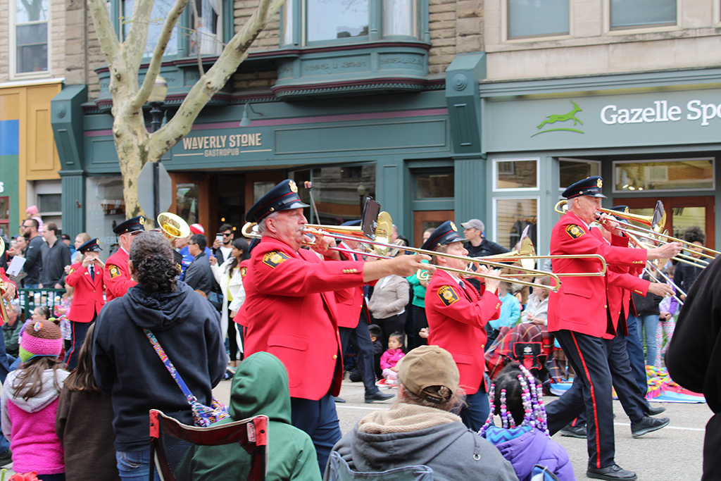 7 FREE Ways to Enjoy Holland’s Tulip Time – Great Lakes Loving